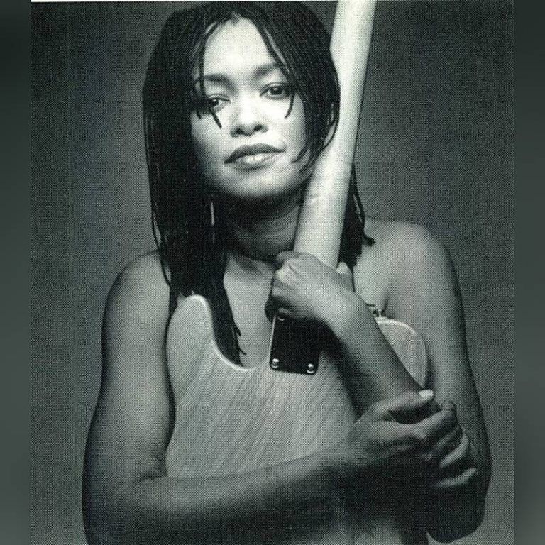 Descubre todo sobre DEBORAH COLEMAN, la mejor guitarrista