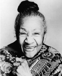 ¿Conoces a ALBERTA HUNTER? Aprende todo sobre ella aquí