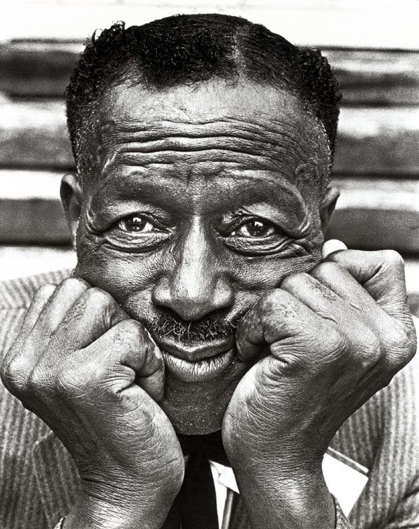 ¿Conoce a SON HOUSE? Descubre todo sobre el aqui
