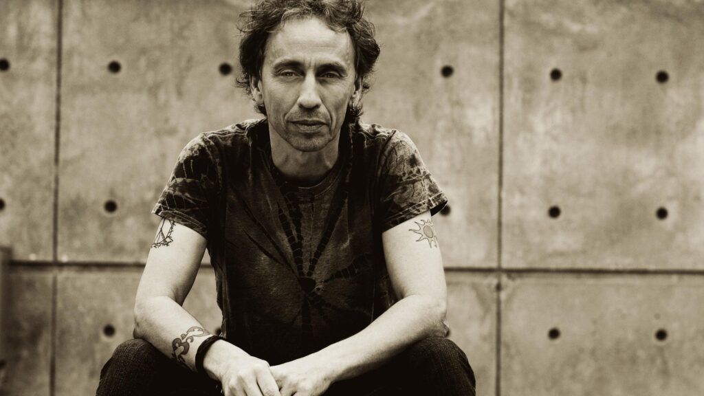 Descubre todo sobre JOHN HIATT y su exitosa carrera musical