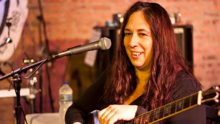 ¿Conoces a JOANNA CONNOR? Descubre todo sobre ella aquí