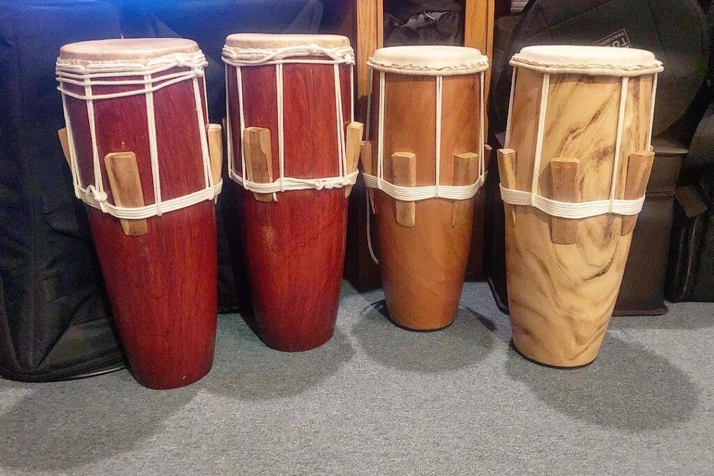 INSTRUMENTOS DE PERCUSIÓN: Qué es, Origen, Historia y mucho más