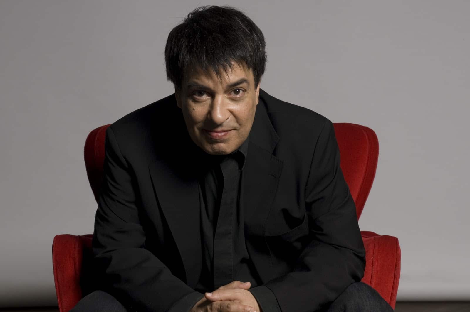 Aprende Todo lo Referente Sobre el Músico ADRIÁN OTERO