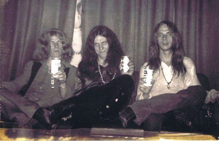 Descubre todo lo referente a la banda BLUE CHEER